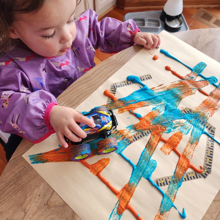 30 Easy Crafts for Babies & Toddlers – Library Bonanza